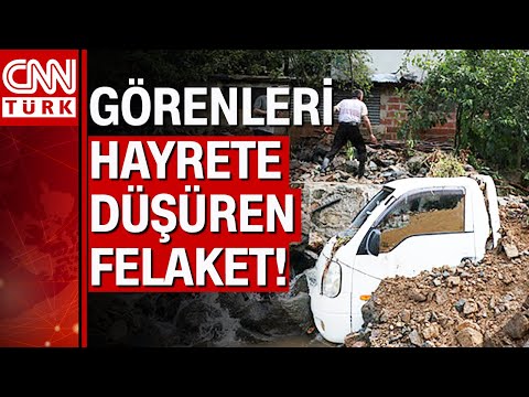 Rize'deki sel felaketinde karayolu çöktü, araçlar toprak altında kaldı
