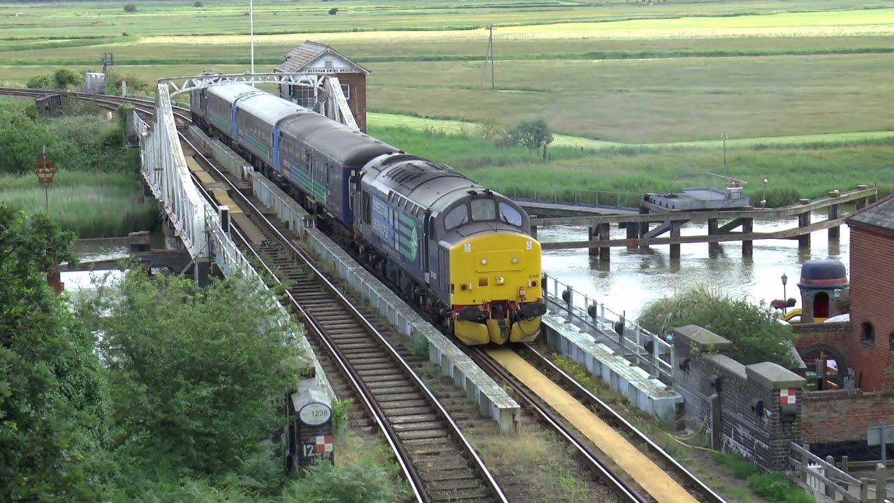 "37405 TnT 37425" on "The Wherry Lines" THRASHTASTIC - YouTube
