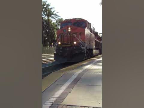 BNSF S Train through Fullerton! *Filmed on Camera* - YouTube