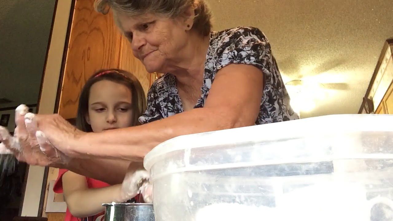 Macie & Granny’s Cooking Show #1 - YouTube