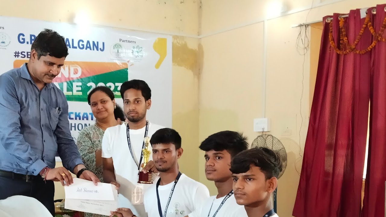 Advance Electric Vehicle with Wireless charging system.(This Project is ...