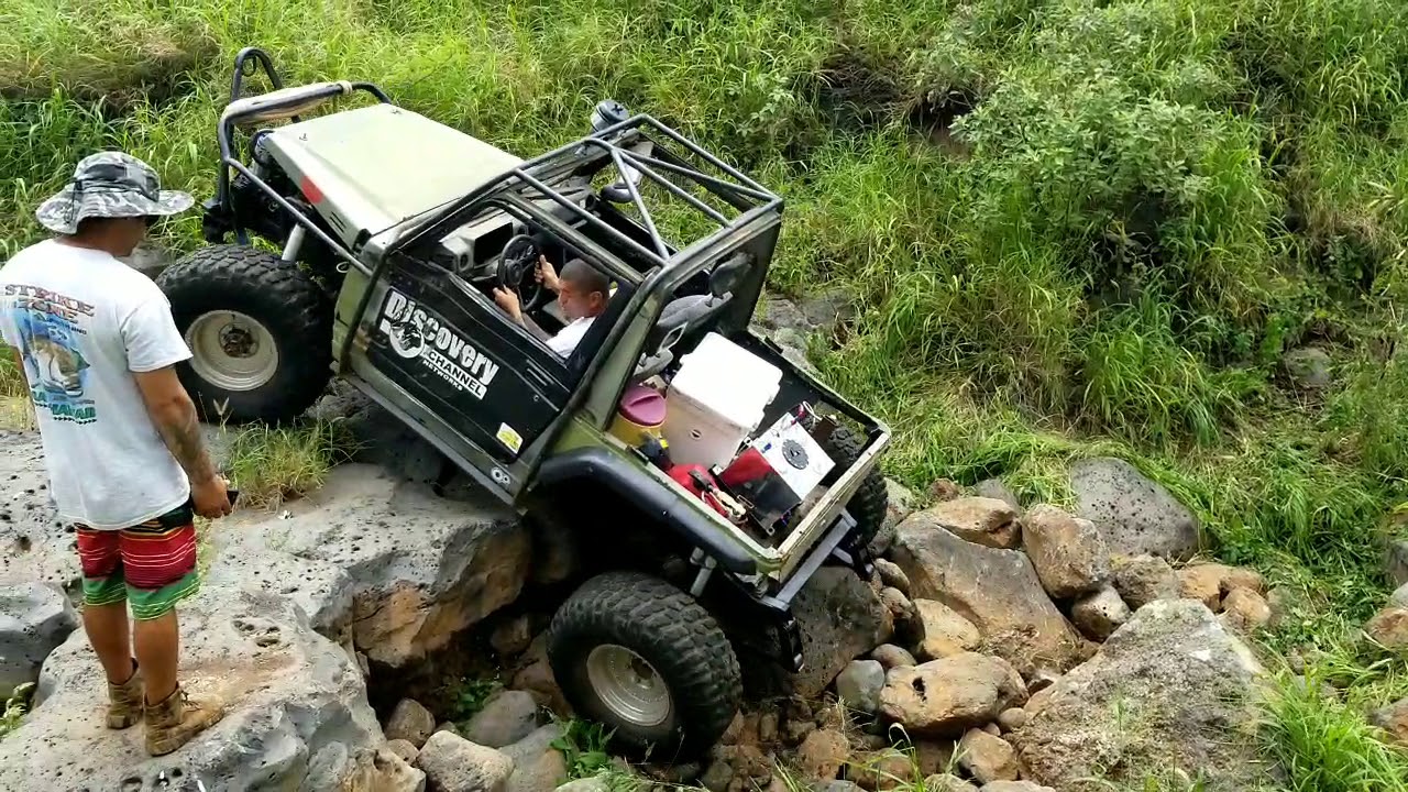 Suzuki Samurai Maui Hawaii 4x4 rock crawling 2018 - YouTube