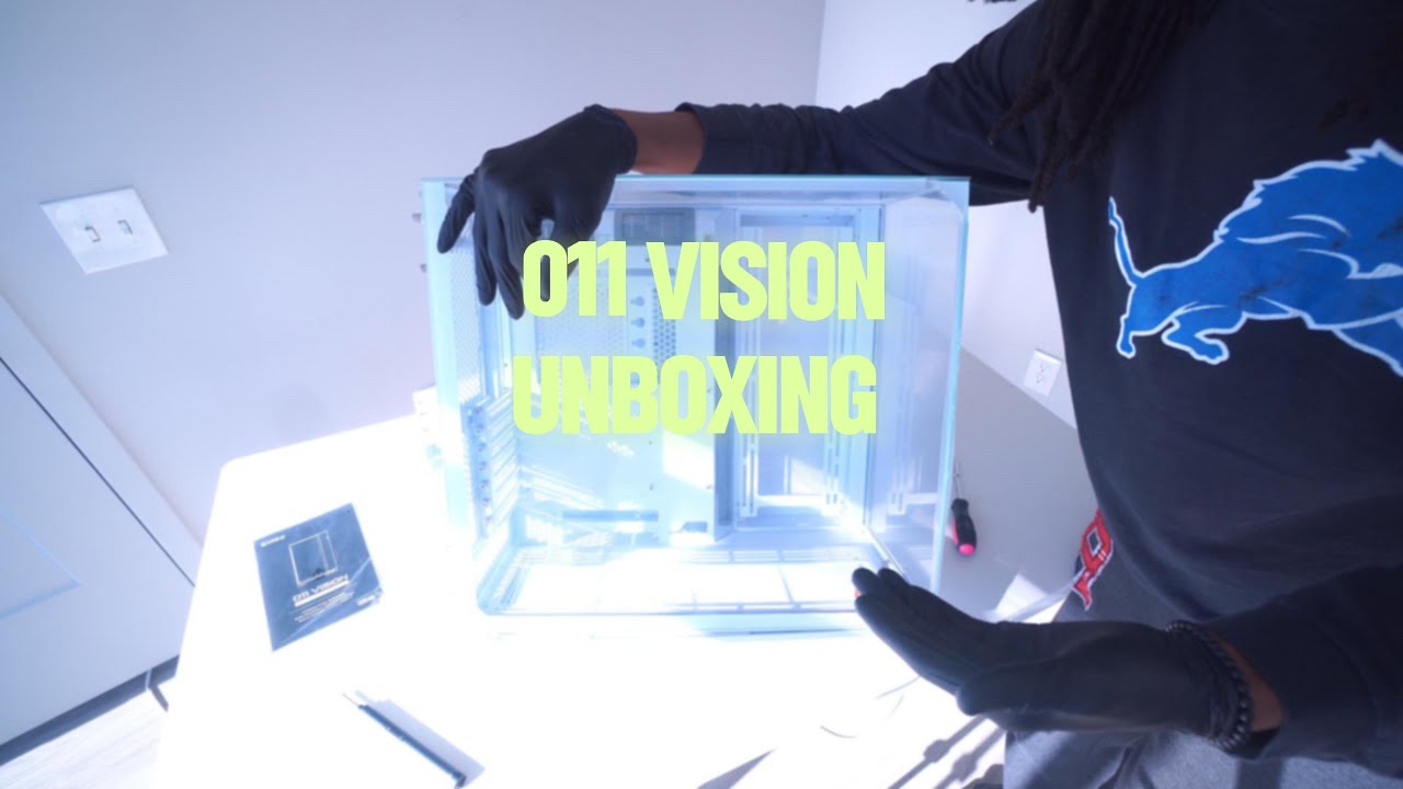 Unboxing The New Lian Li 011 Vision Case - YouTube