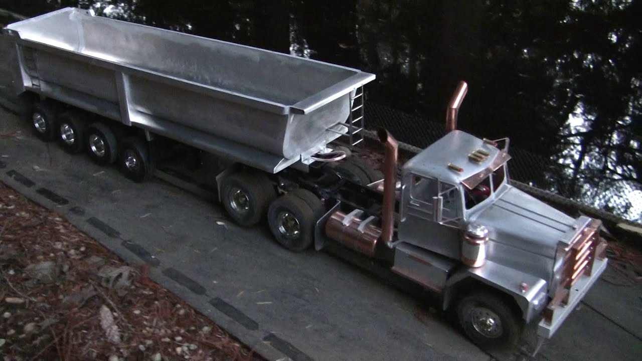 First outdoor RC video of 2016 - YouTube