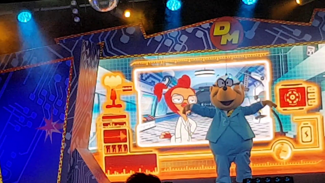 Danger mouse butlins Minehead - YouTube