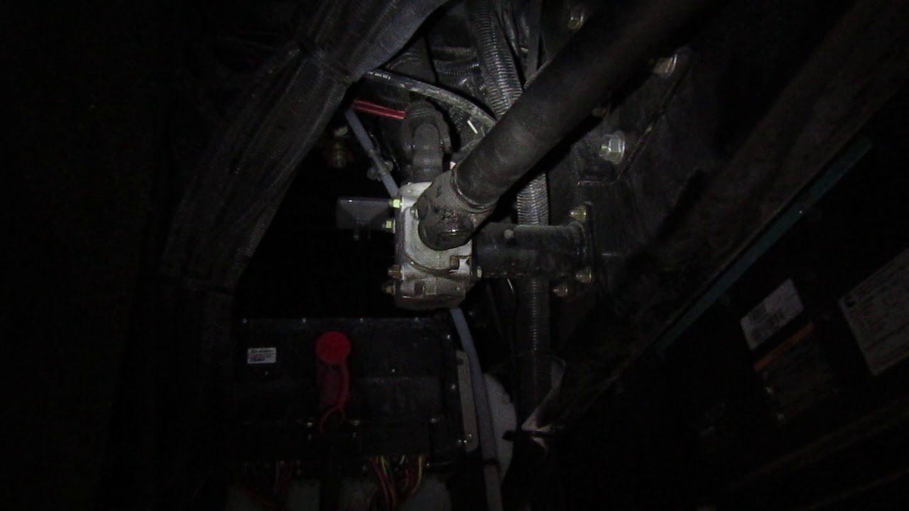 steering miter box knocking and free play - YouTube