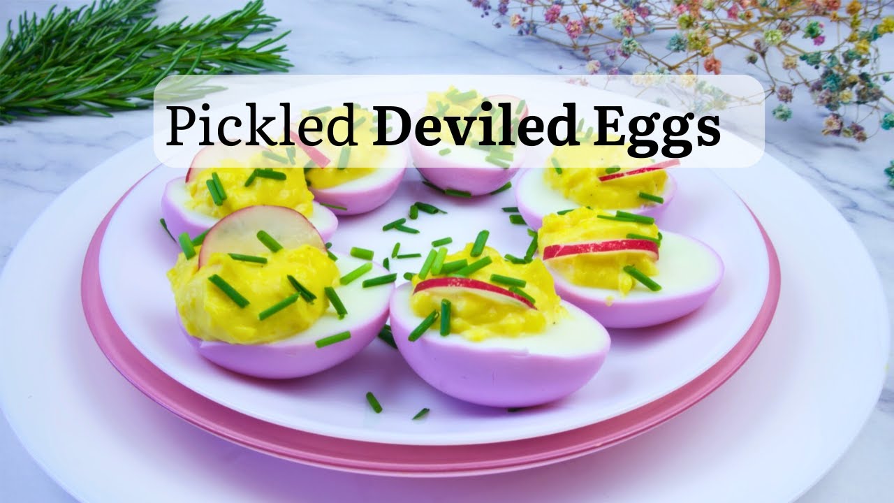 Beautiful Deviled Eggs / Easter Eggs / Easy Red Cabbage - Pickled Eggs ...