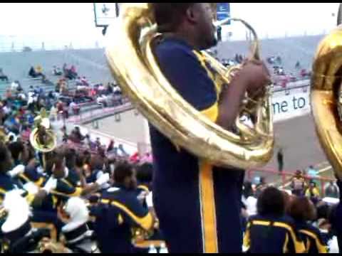 pv vs su tuba battle 2010 - YouTube