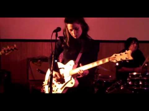 Amy Gore & Her Valentines "Hold" Live 2011 - YouTube