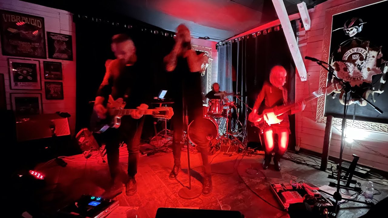God in a Black Suit - Little Empty Head (LIVE) - YouTube