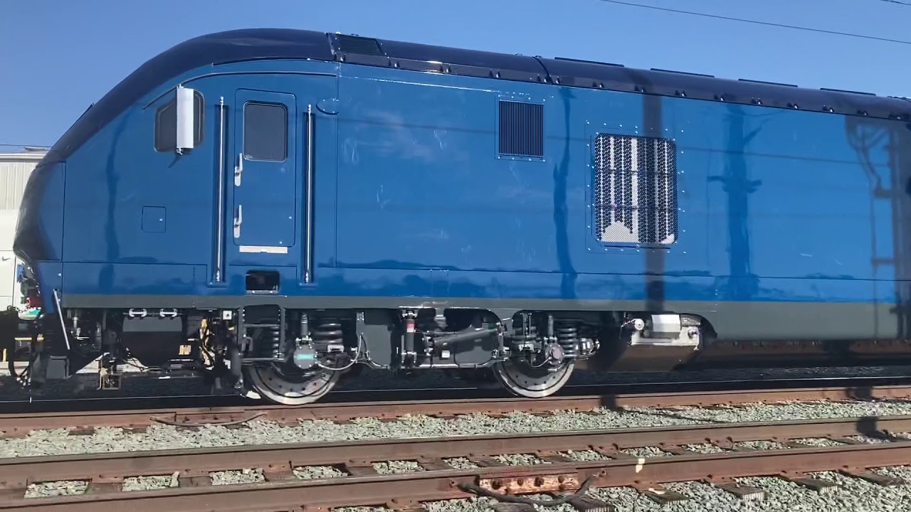 Amtrak ALC-42 long distance Siemens Charger! - YouTube