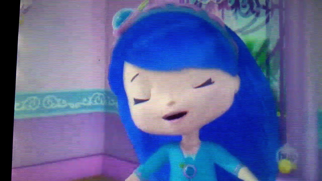 Blueberry muffin dancing - YouTube