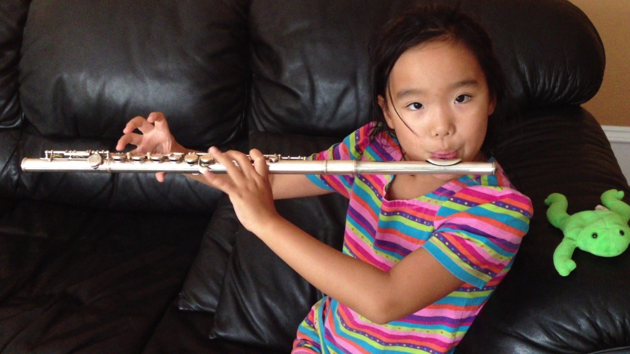 Emma beginning flute - YouTube