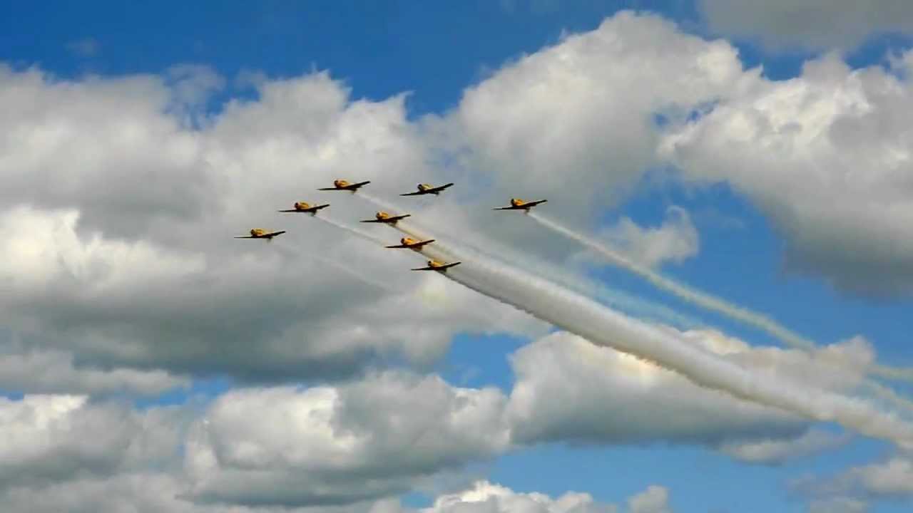 8-plane Harvard Formation - Tillsonburg, ON (T-6 Texan) - YouTube
