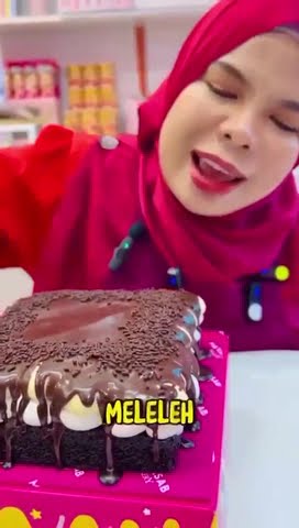 kek EXTRAVAGANZA melt chocolate cake by Mamasab #mamasab #extravaganza ...