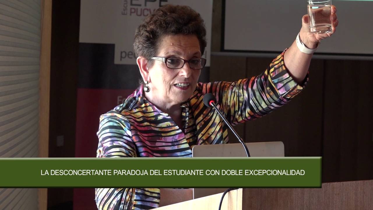 Exposición Susan Baum - YouTube