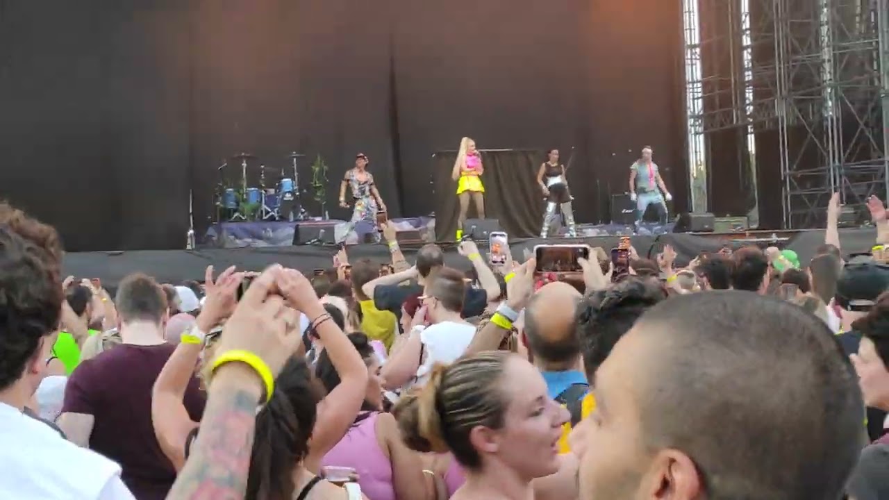 06 Vengaboys live - We like to Party! - 03/07/2022 - YouTube