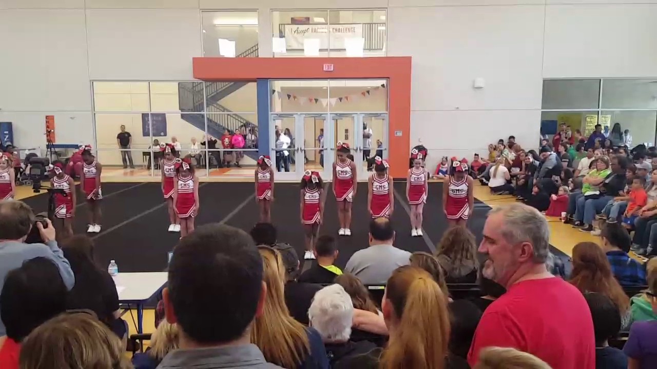 Gilbert magnet school cheerleaders 2/11/17 - YouTube