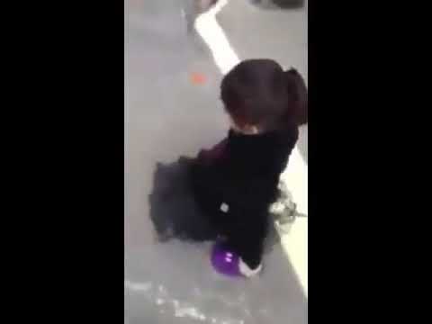 Ayaqsız   yazıq  uşaq