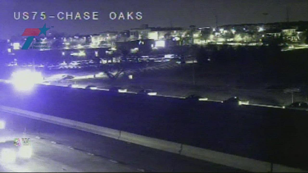 Traffic alert: Lanes blocked on US 75 in Plano - YouTube
