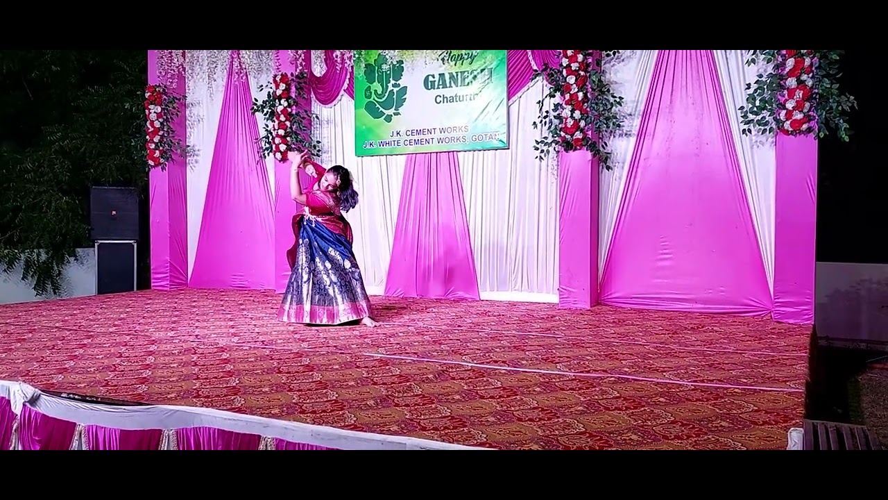 Mere Dholna sun song - Dance performance by Riddhi Aseri on Ganesh ...