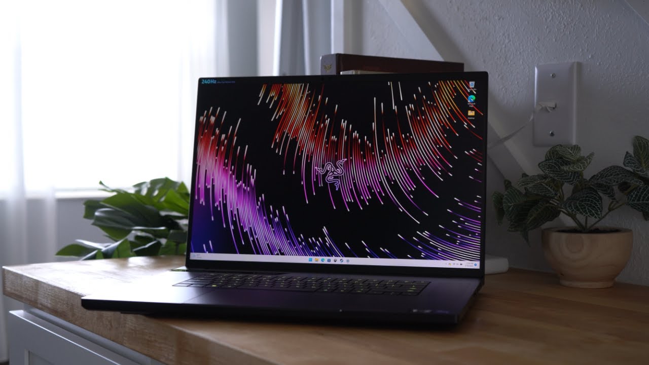 NEW Razer Blade 18 (4090) - First Impressions and Benchmarks! - YouTube