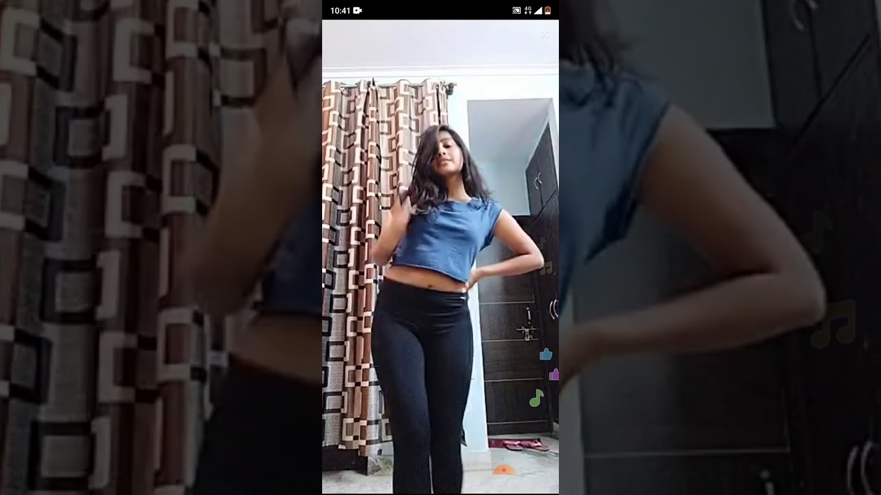 Indian cleavage hot - YouTube