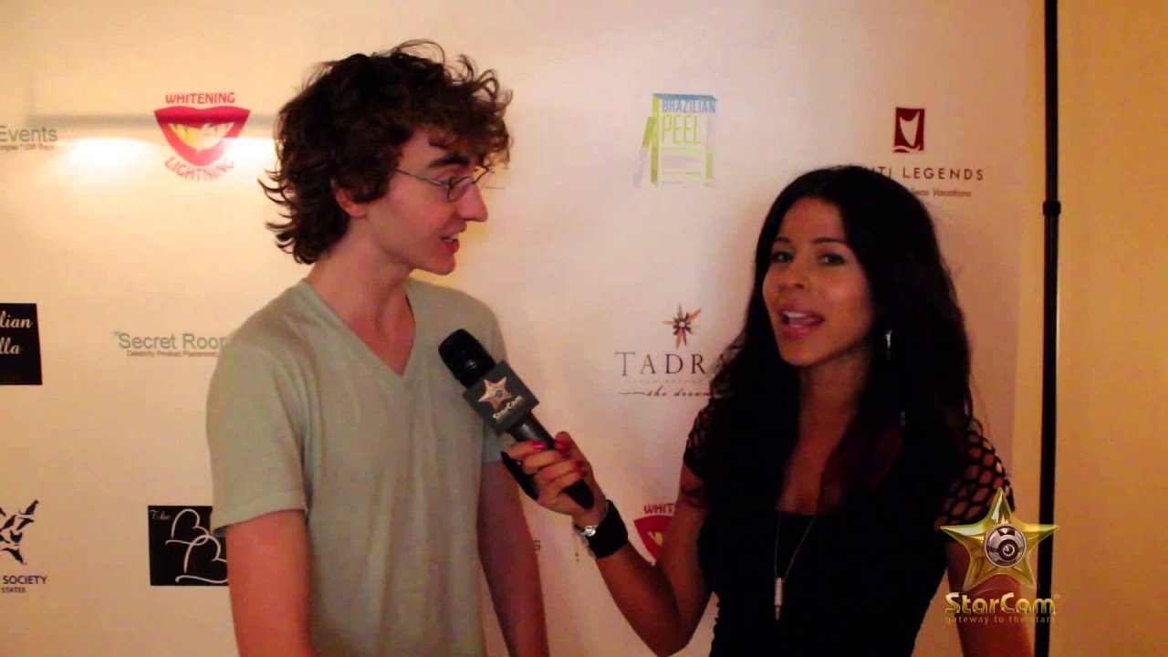 Mikey Reid Interview | StarCam Celebrities - YouTube