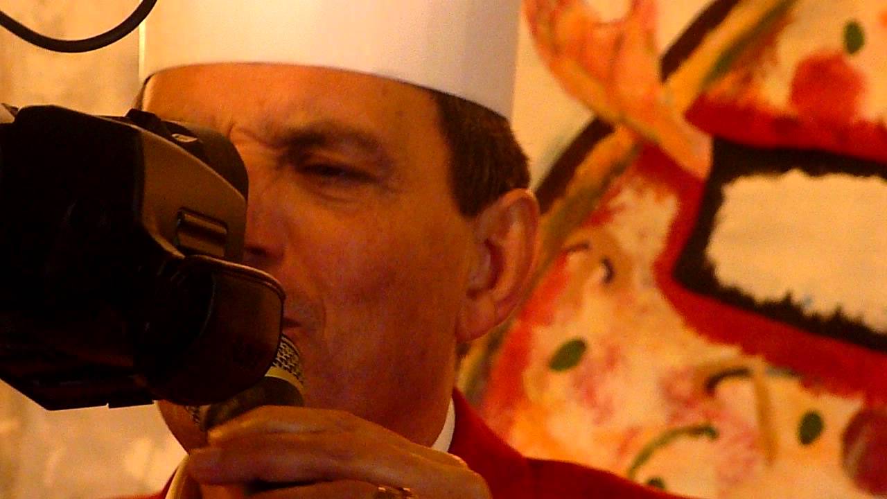 Pizza Dance Tony Modica Close Up - YouTube