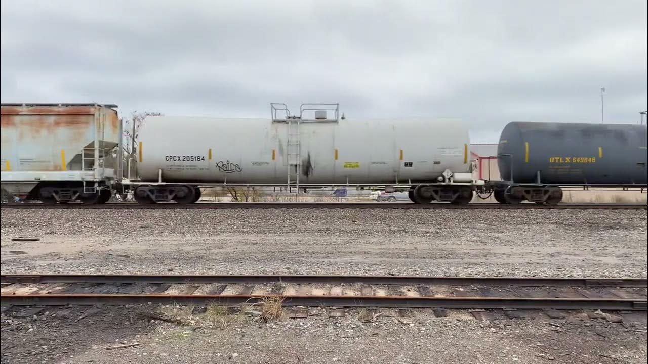 NB BNSF mixed freight in Sanger, Tx. 12/8/24 - YouTube