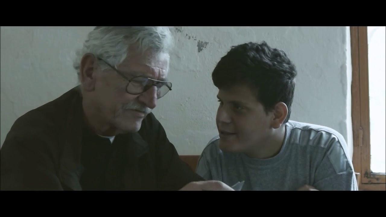 Πισω απ το βουνο trailer (φεστιβαλ Δράμας 2017) - YouTube
