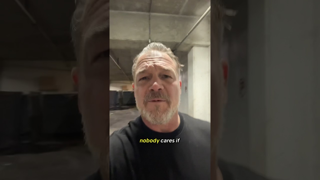 YouTube - The Contractor Fight