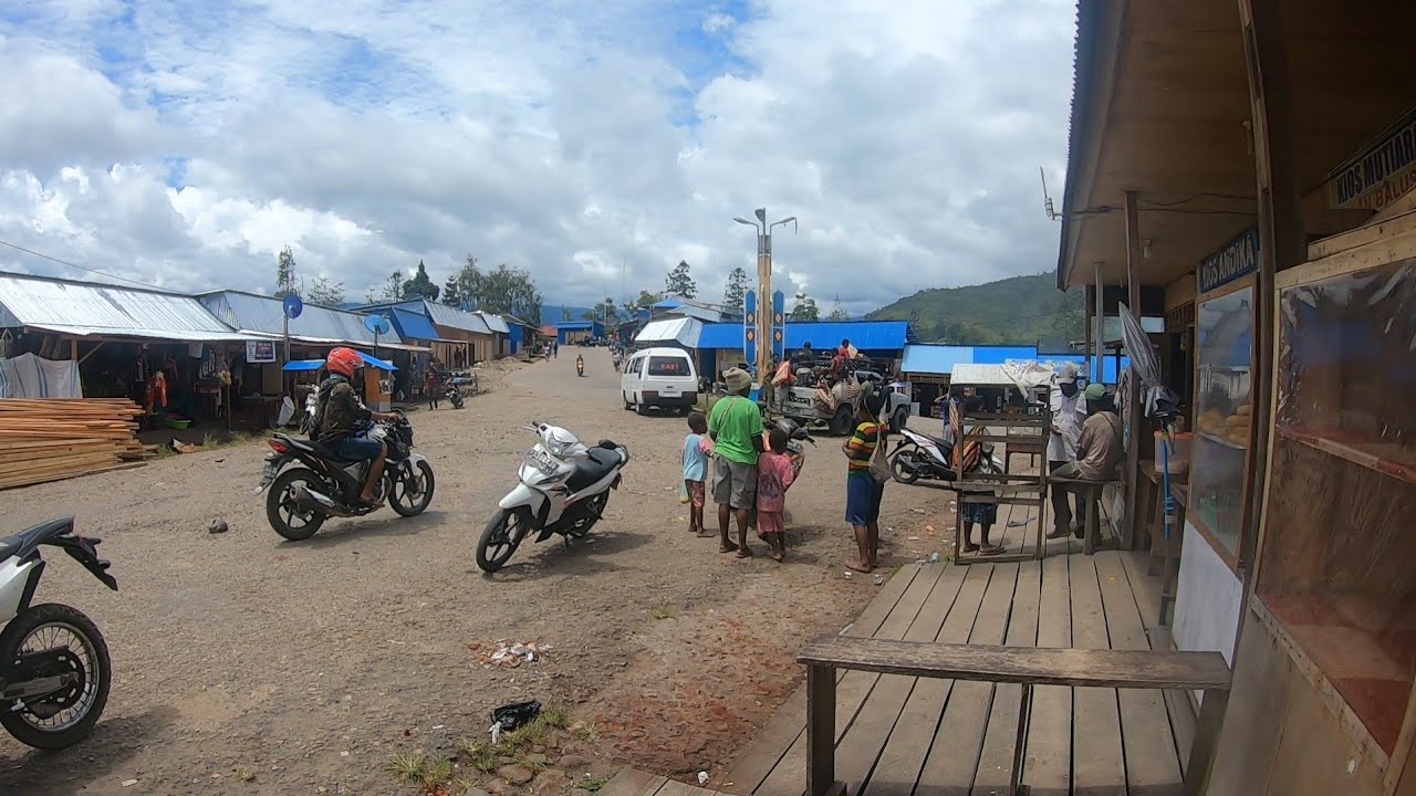 Pegunungan Bintang "OKSIBIL" - YouTube