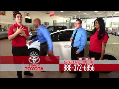 Tracy toyota Spanish commercial - YouTube