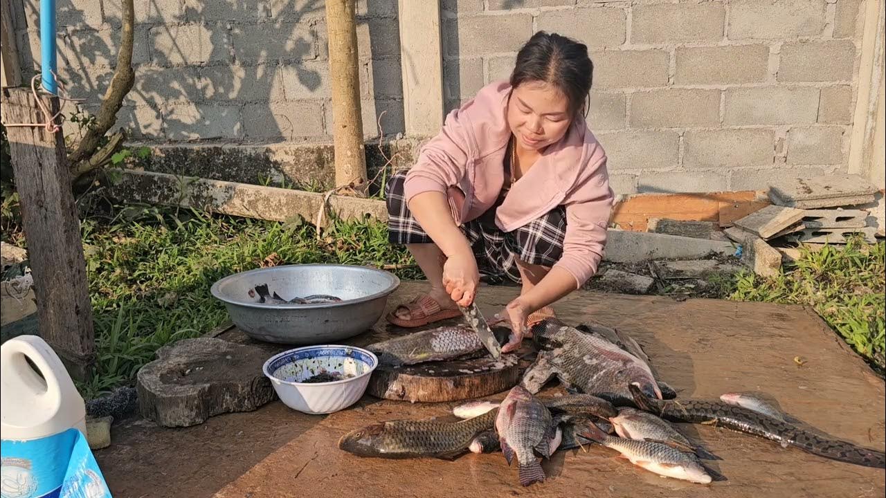 kuv tus niam tsev sawv ntxov los tseev ntses - YouTube