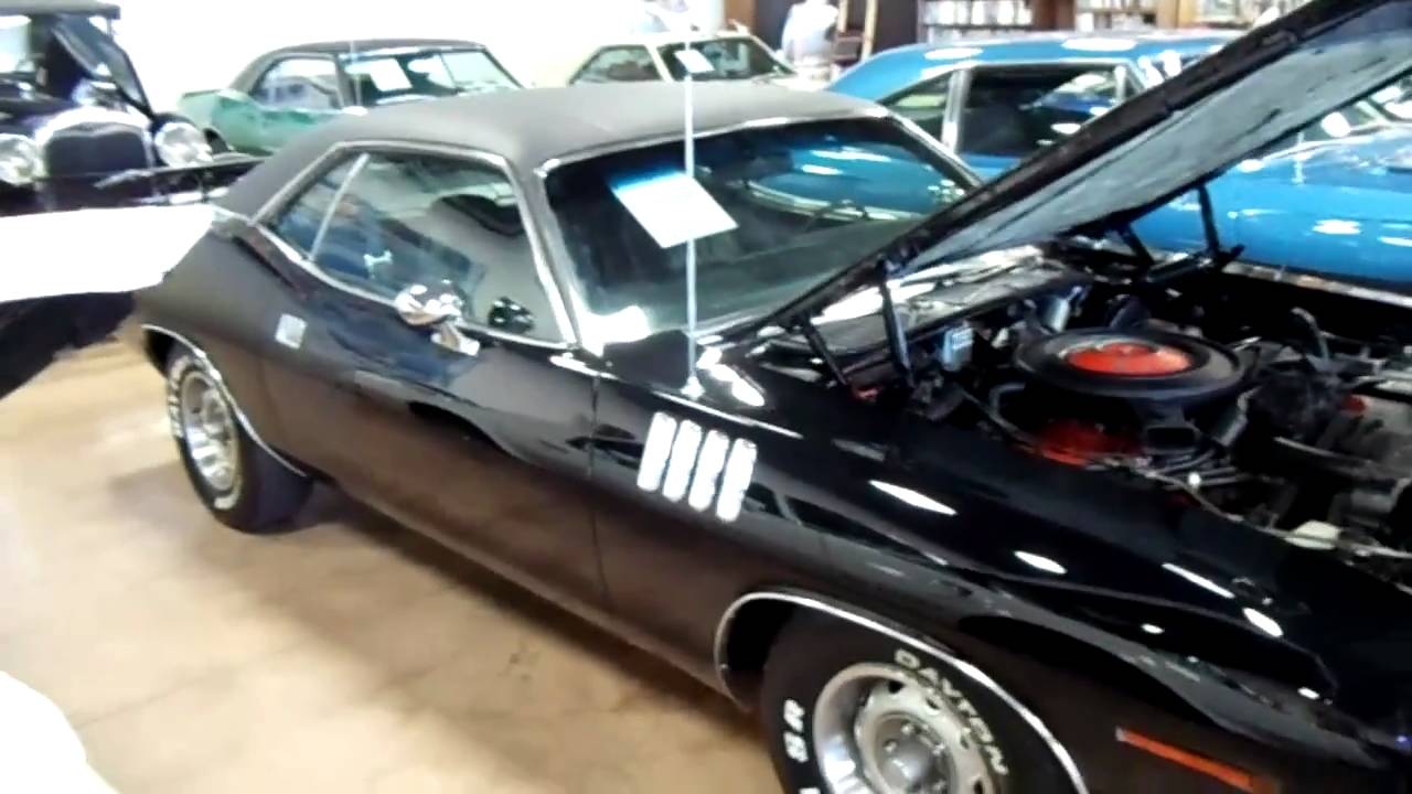 1971 Plymouth Cuda 383 Big-block Muscle Car Triple Black - YouTube
