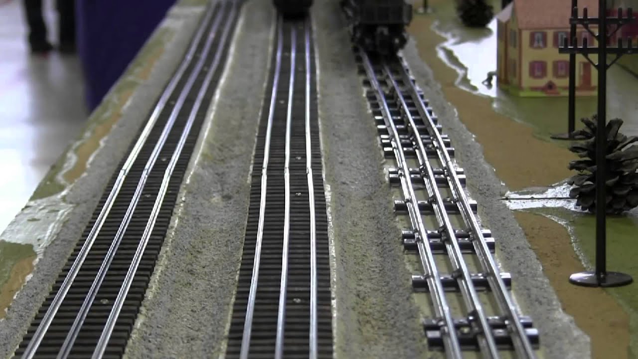 Lindsay Model Train Show 2012 #03 - YouTube