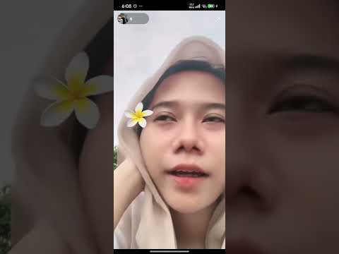 Berhijab live, pamer dada sedikit || nakal dikit gapapa kan 