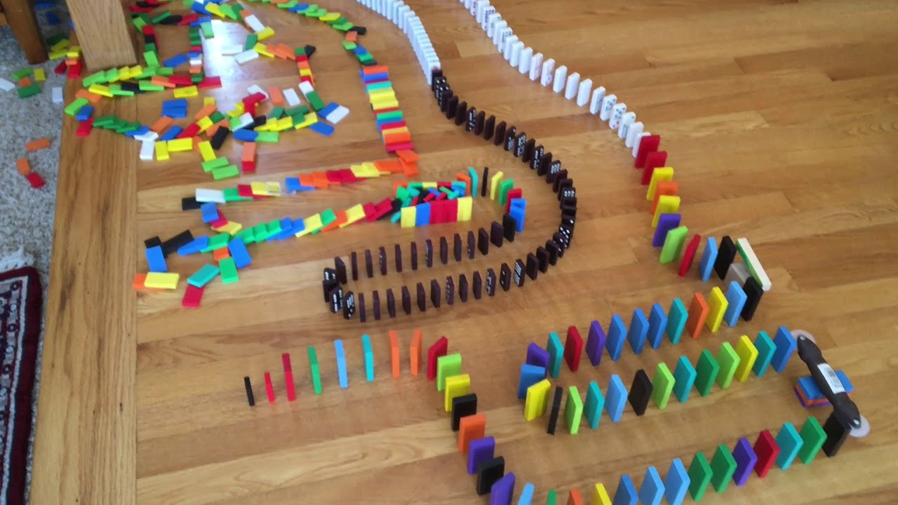 Domino Builds 7! - YouTube