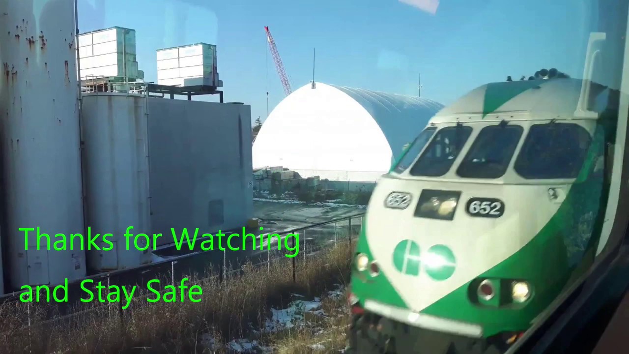 GO Train Meet on the Barrie Line - YouTube