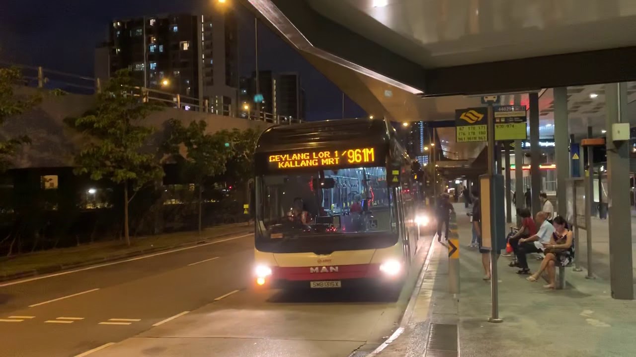 SMRT Buses MAN NL323F A22 (Batch 2) SMB1315X on Service 961M departing ...