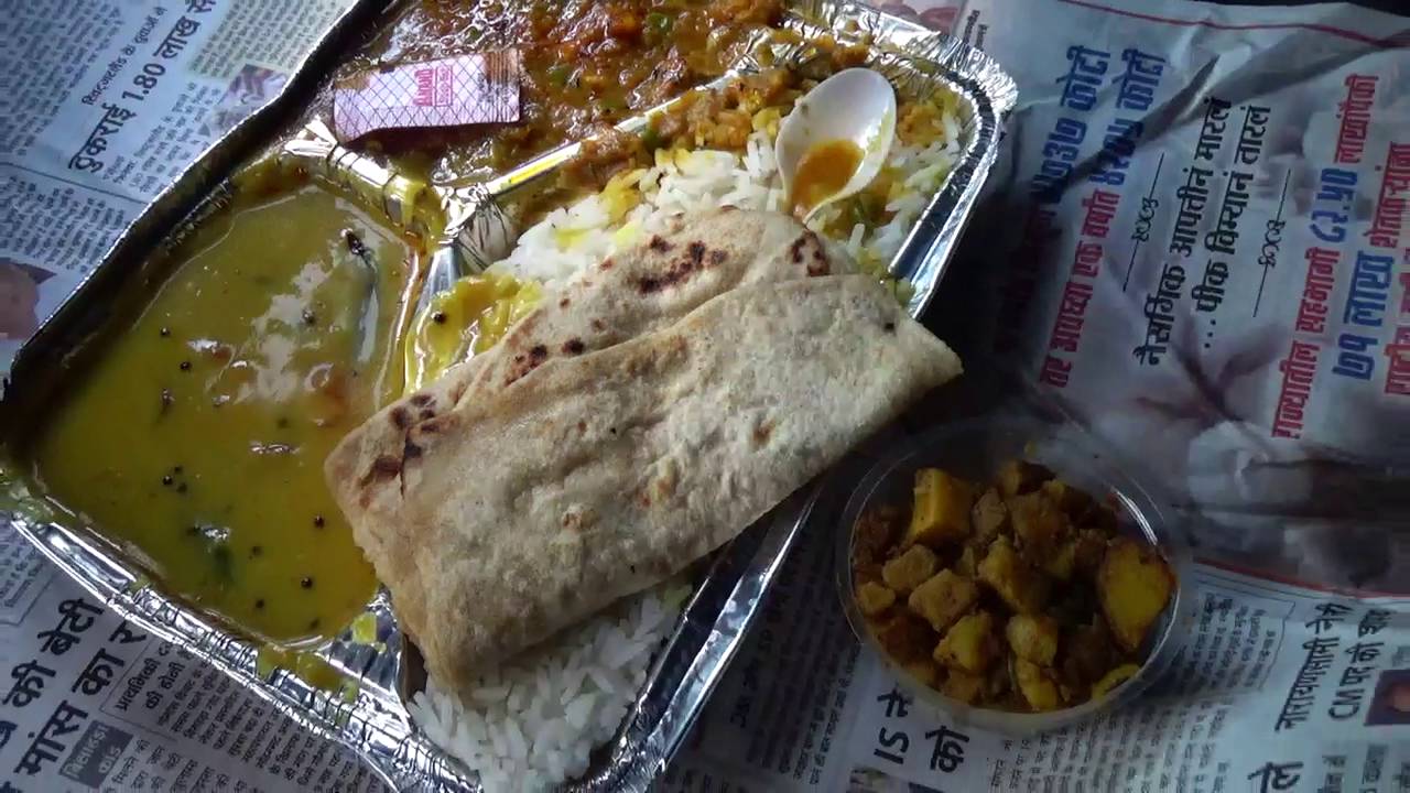 The Food Of Indian Railway in 120 Rs - YouTube