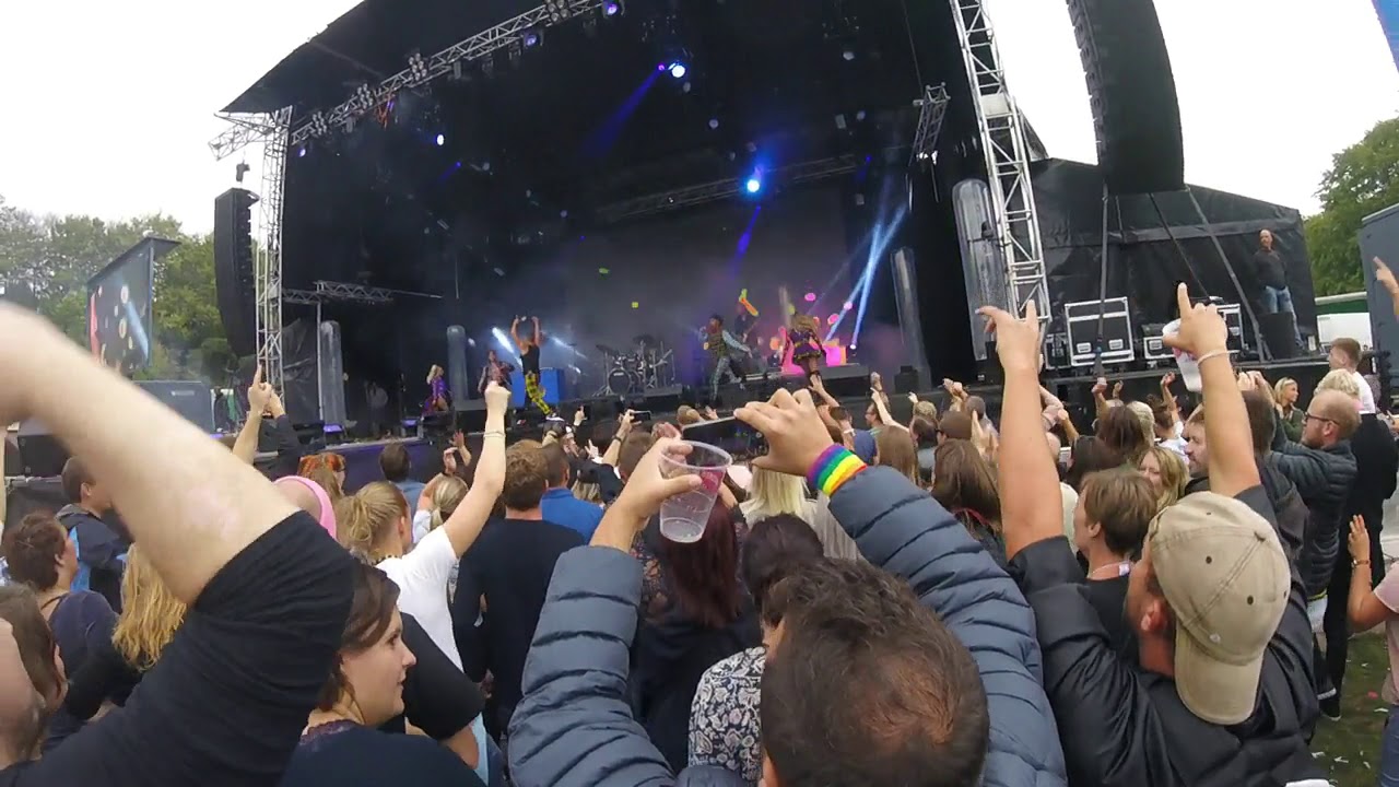 Infernal - Kalinka, Vi elsker 90'erne, Aalborg 2018 - YouTube