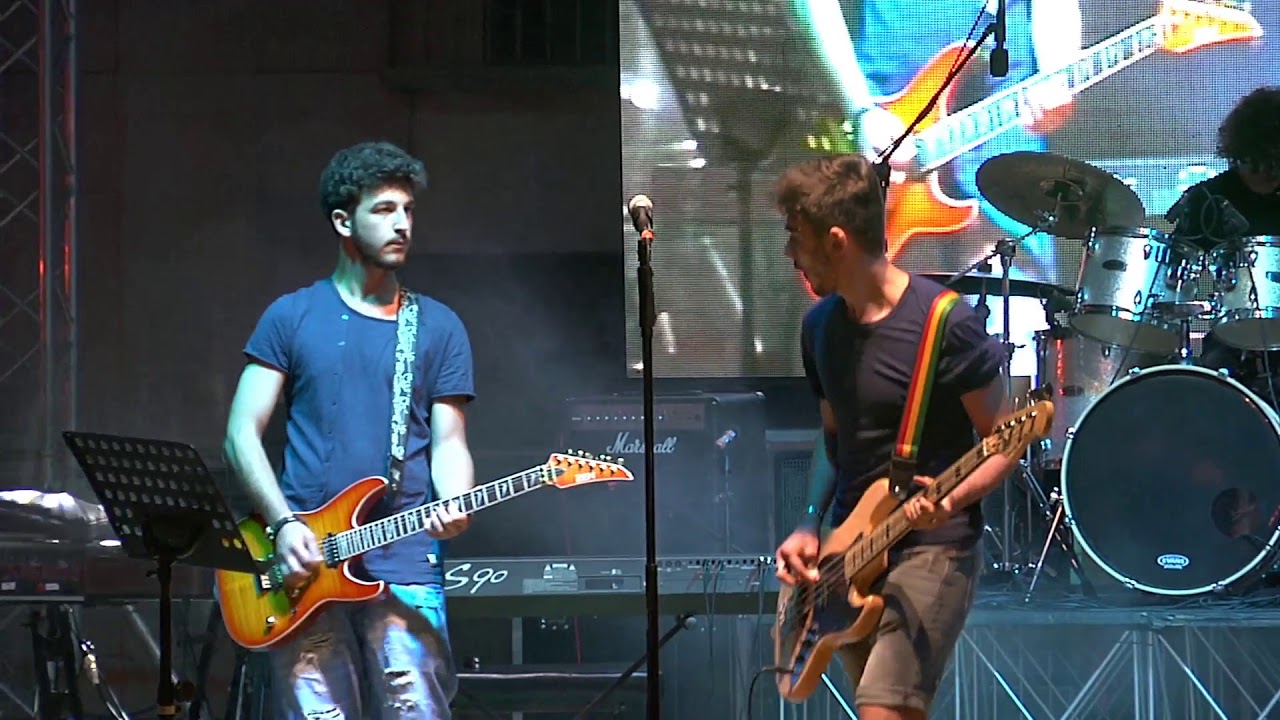 Redderick - Scottish Live in Cinquefrondi - YouTube
