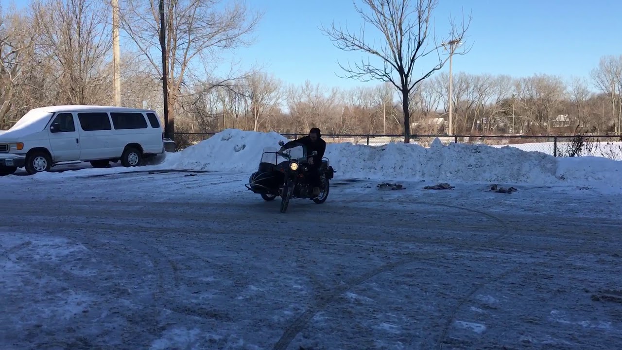Royal enfield sidecar in snow! - YouTube