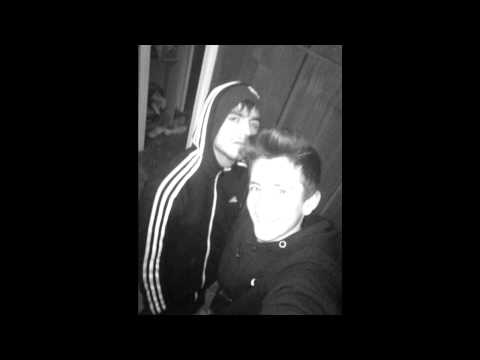 Sado(Ypogeio Akousma) ft. Chelow(Mousika Ixnh) - Μένουν Στάσιμοι