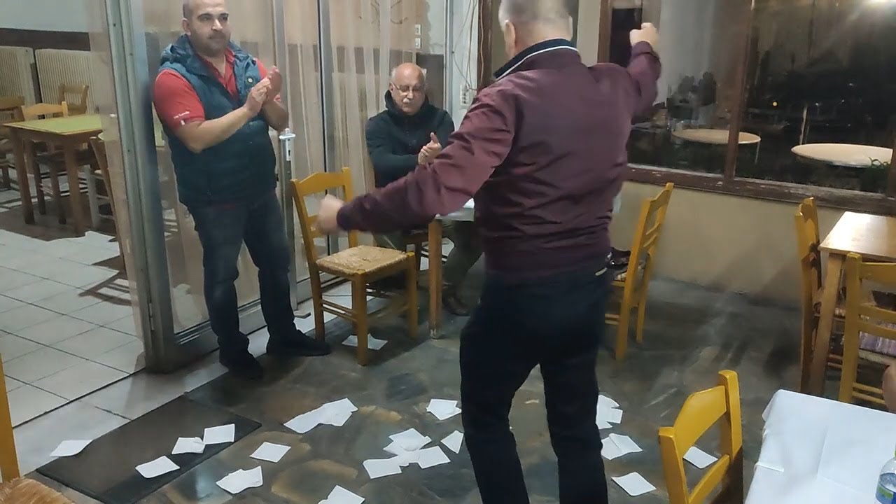 ΜΕ ΖΕΜΠΕΚΙΚΟ ΓΙΟΡΤΑΣΕ Ο ΜΠΛΟΓΚΕΡ ΤΗΝ "ΑΠΕΛΕΥΘΕΡΩΣΗ" ΤΟΥ ΔΗΜΑΡΧΕΙΟΥ ...