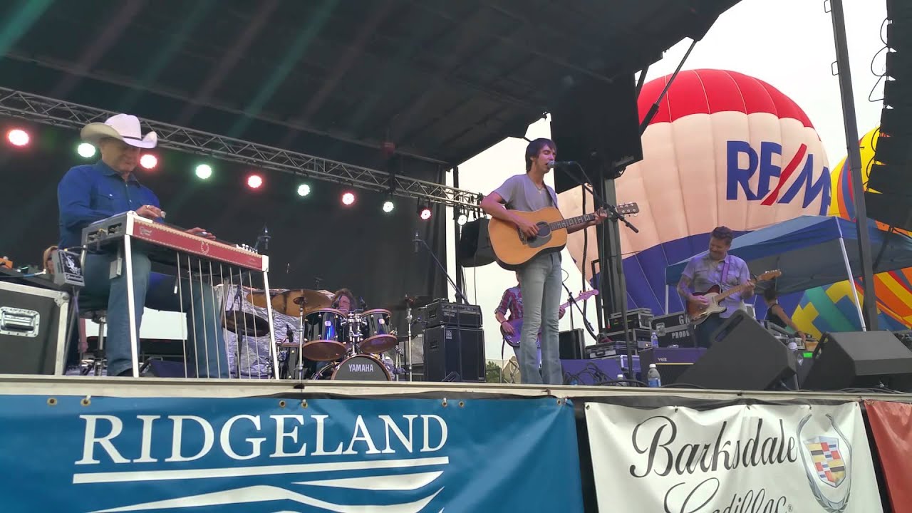 Mo Pitney "US 96.3 Country" - YouTube