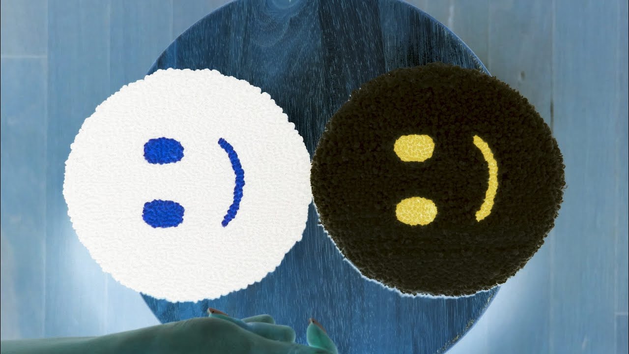 Tufting an Inverted Black Smiley Face Rug - YouTube