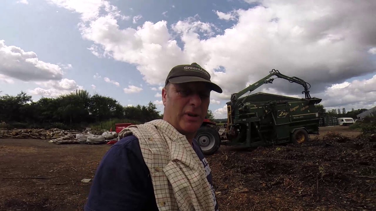 Shredding green waste with the Zago 13 08 19 - YouTube